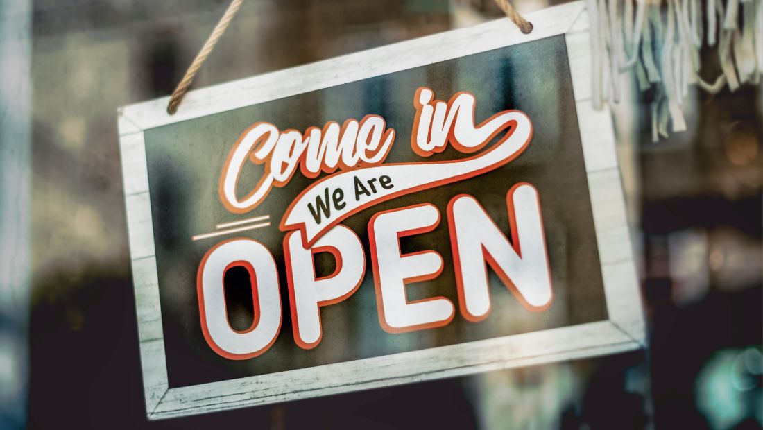 Custom Storefront Signs & LED Signs: Vintage Sign & Light